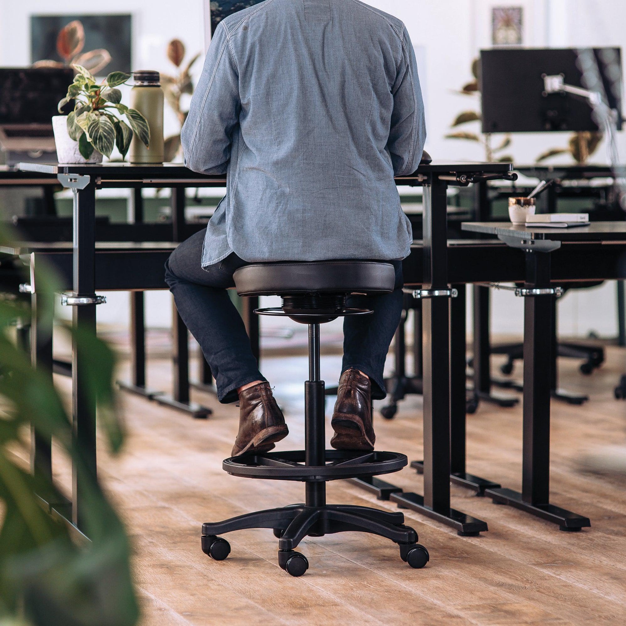 Buro Polo Drafting Stool